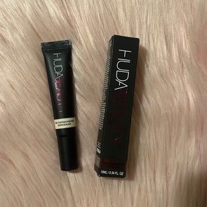 HUDA BEAUTY | Makeup | Huda Beauty The Overachiever Concealer Whipped ...